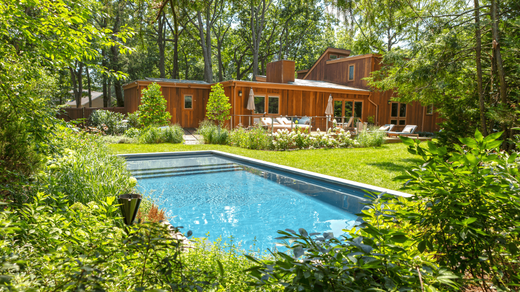 Making Waves Without Making Waste: Your Pool’s Green Revolution ...